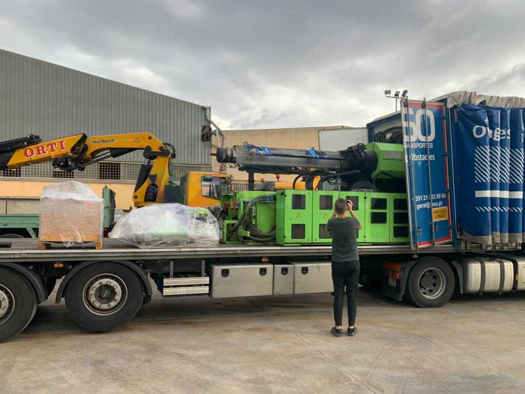 ENGEL ES 7050 / 1100 DUO 1100t injection molding machine (2000) id10164 ...