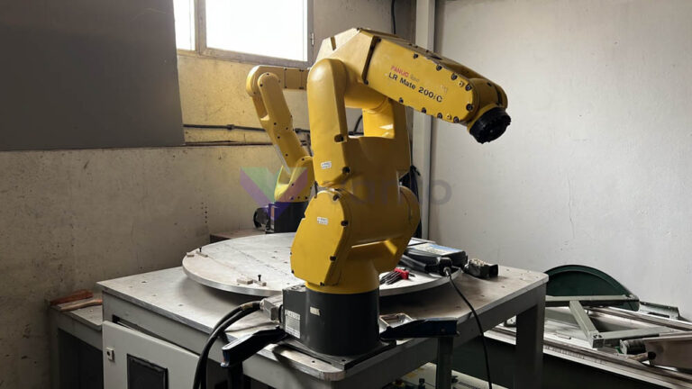 FANUC LR MATE 200iC Anthropomorphic robot (2009) id10777