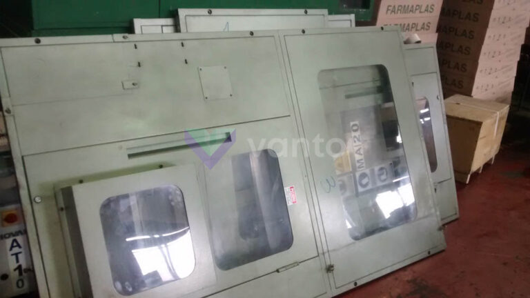 AOKI SBIII-100-20 PET Injection stretch blow molding machine (1997 ...