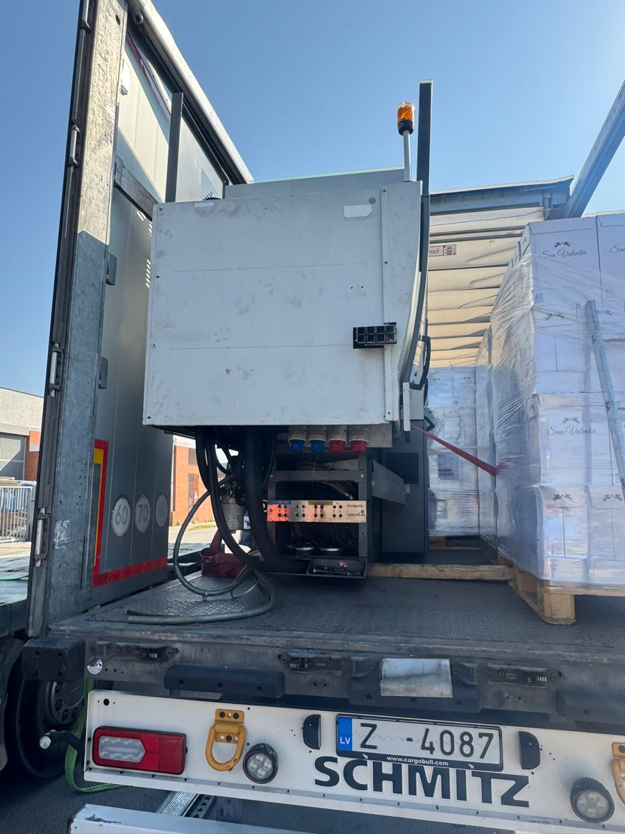 2 x combo ENGEL VICTORY VC 80 / 28 TECH 28t injection molding machine ...