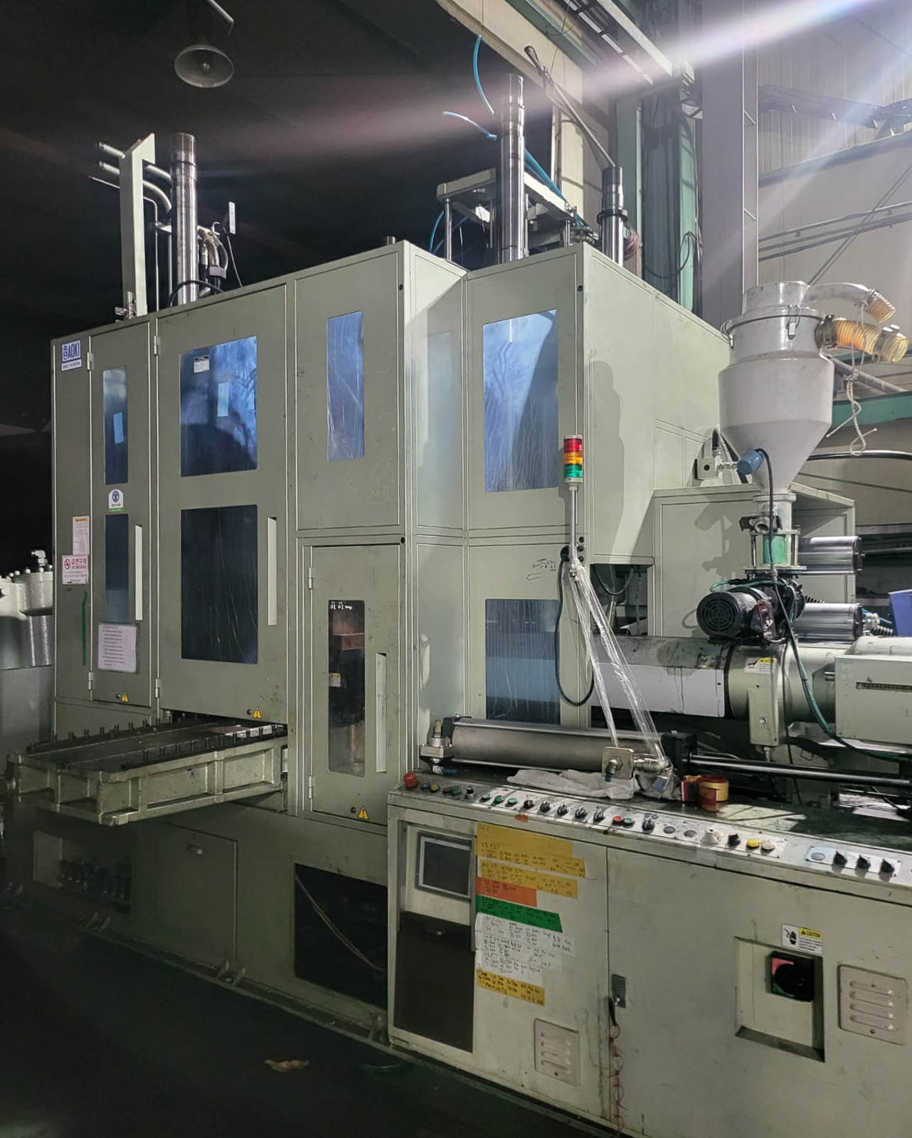 Máquina de moldeo por estirado stretch / soplado AOKI AOKI SBIII 1000L ...