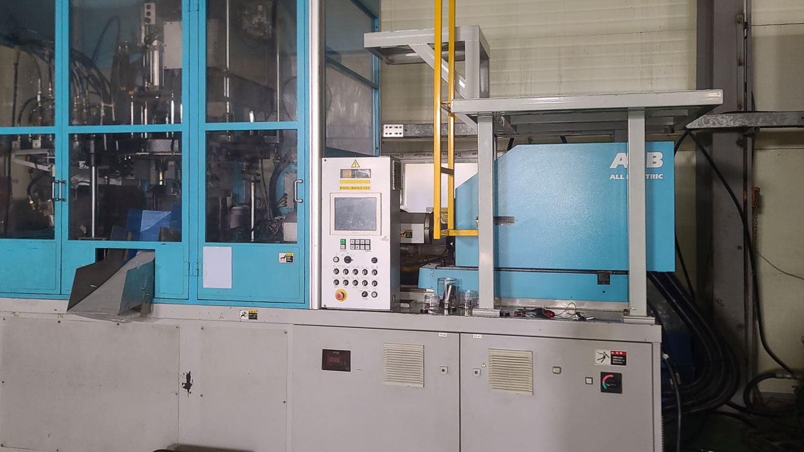 NISSEI ASB ASB-15N/10E PET Injection stretch blow molding machine (2007 ...