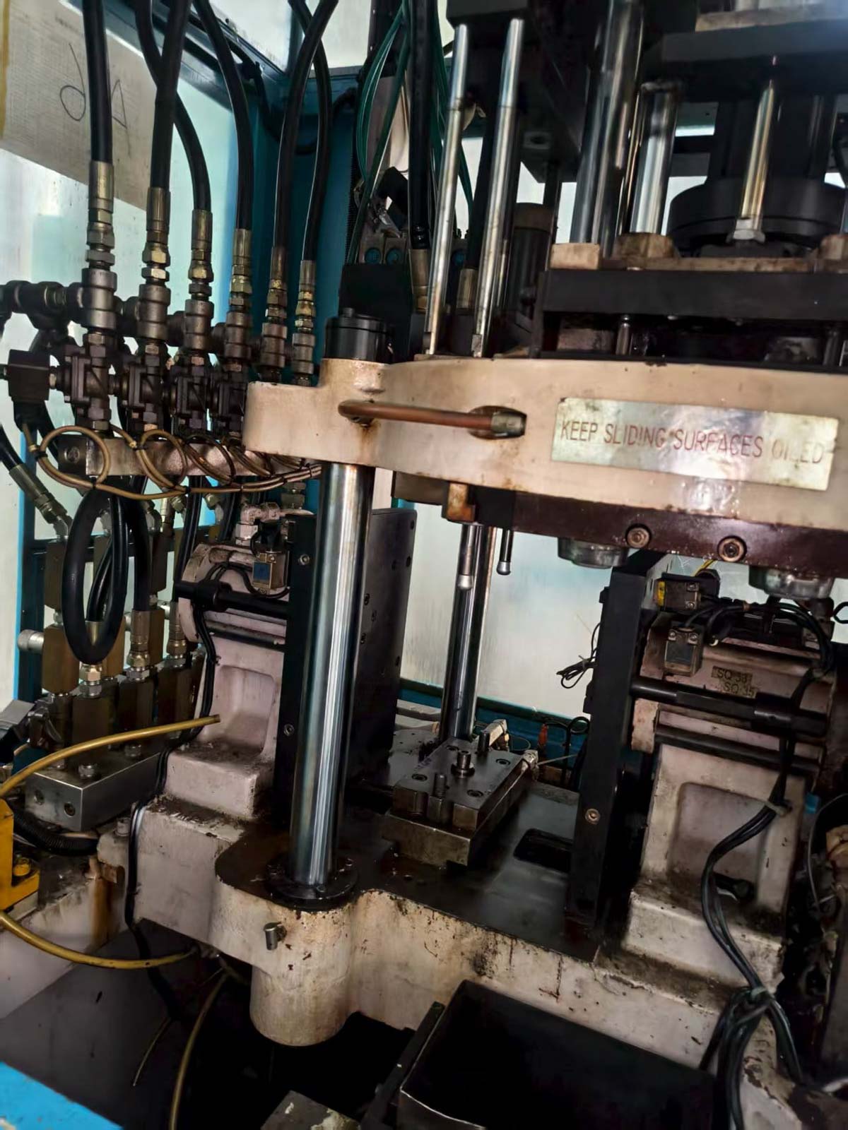 NISSEI ASB ASB-50 MB PET Injection stretch blow molding machine (2012 ...