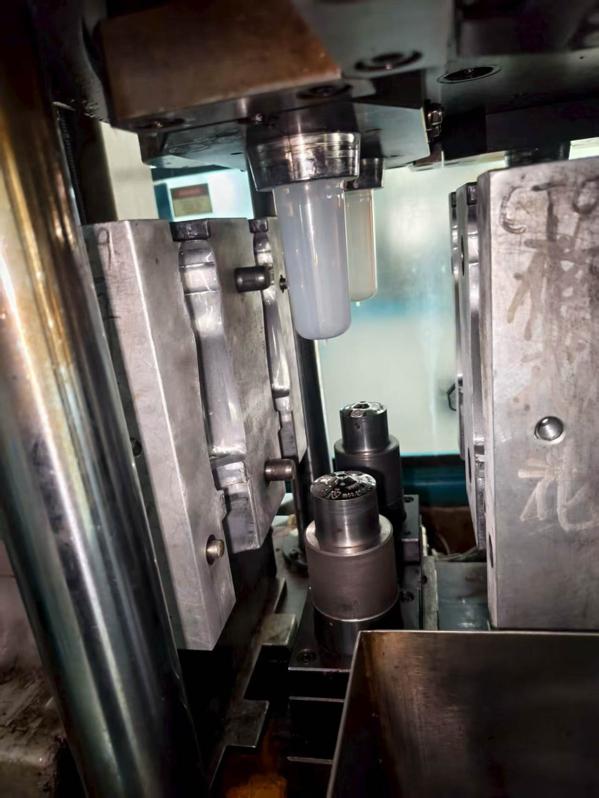 NISSEI ASB ASB-50 MB PET Injection stretch blow molding machine (2012 ...