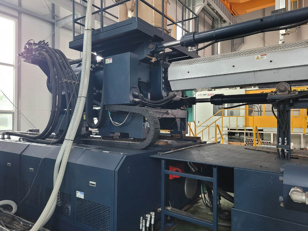 WOOJIN PLAIMM DL3000A5 3000t injection molding machine (2018) id11193 ...