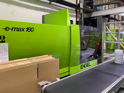 ENGEL E-MAX 440 / 180 PRO 180t all-electric injection molding machine ...